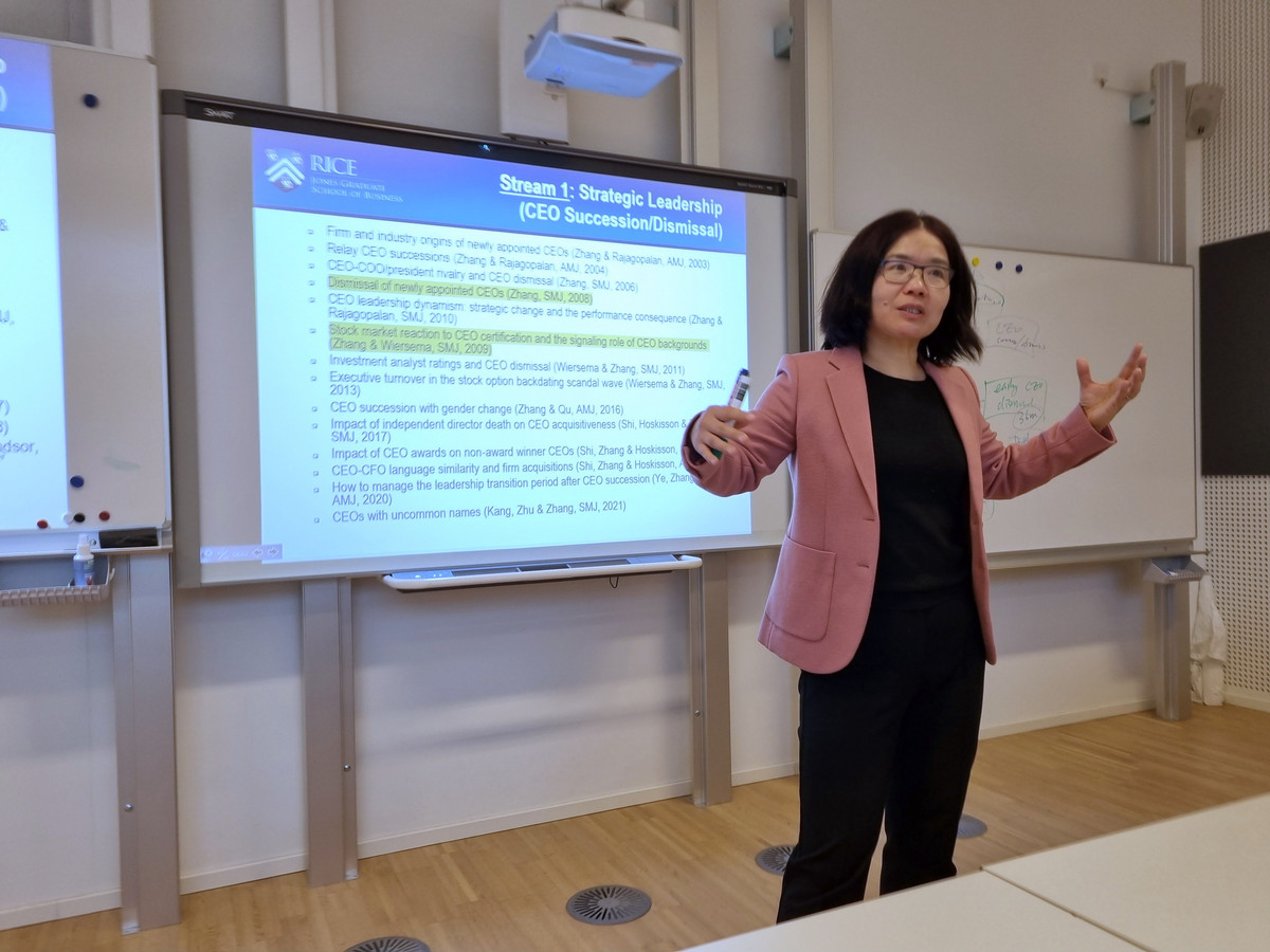 Prof. Yan "Anthea" Zhang visited us at IOD